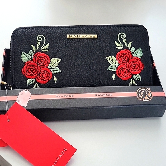 Rampage | Bags | Nwt Rampage Black With Red Roses Embroidered Zip ...